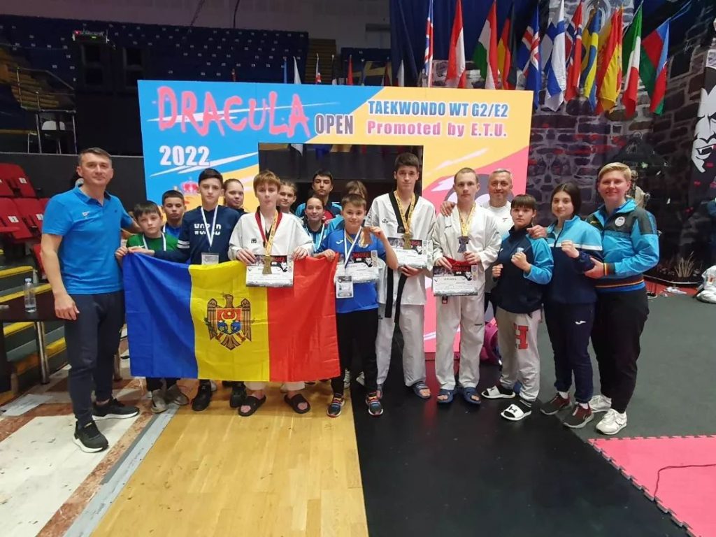 Patru medalii la Dracula Open G-2 la taekwondo | Olympic Moldova
